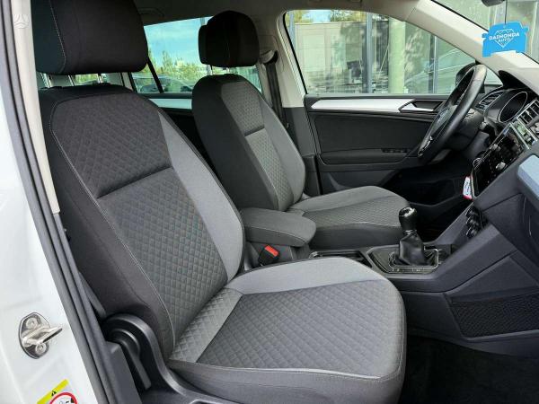 Balts Volkswagen Tiguan 2020 Kauņa, ar dzinēja tilpumu 1.50 L un nobraukumu 199 tūkst. km par 14400 €, foto 11 vietnē AUTOMOTO.COM.LV