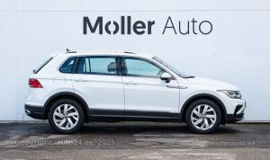 White Volkswagen Tiguan 2021 in Riga, with an engine capacity of 2.00 L and mileage of 162 thousand km for 23161 €, photo 5 on AUTOMOTO.COM.LV