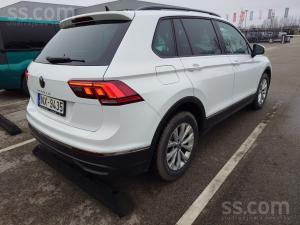 White Volkswagen Tiguan 2021 in Jelgava, with an engine capacity of 1.50 L and mileage of 168 thousand km for 15000 €, photo 3 on AUTOMOTO.COM.LV