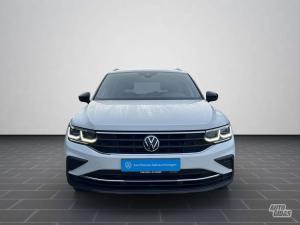 Balts Volkswagen Tiguan 2021 Kauņa, ar dzinēja tilpumu 1.50 L un nobraukumu 34 tūkst. km par 31019 €, foto 4 vietnē AUTOMOTO.COM.LV