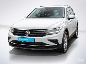White Volkswagen Tiguan 2021 in Kaunas, with an engine capacity of 2.00 L and mileage of 48 thousand km for 32674 €, photo 15 on AUTOMOTO.COM.LV