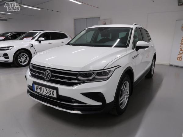 White Volkswagen Tiguan 2021 in Kaunas, with an engine capacity of 0.00 L and mileage of 64 thousand km for 35209 €, photo 9 on AUTOMOTO.COM.LV