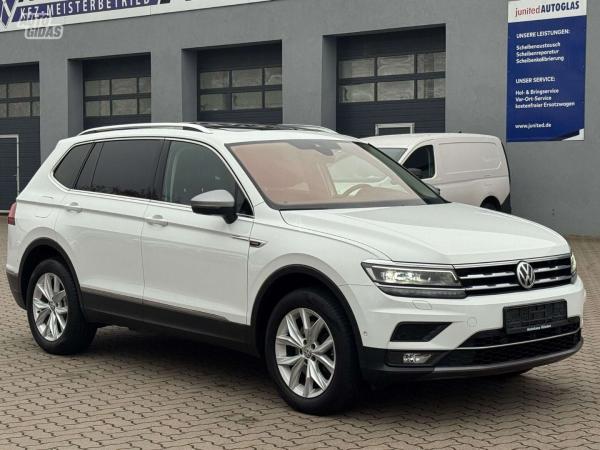 White Volkswagen Tiguan 2021 in Kaunas, with an engine capacity of 2.00 L and mileage of 91 thousand km for 33197 €, photo 2 on AUTOMOTO.COM.LV