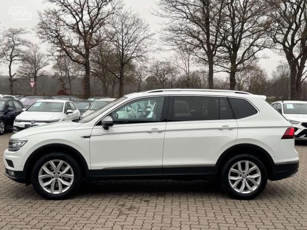 White Volkswagen Tiguan 2021 in Kaunas, with an engine capacity of 2.00 L and mileage of 91 thousand km for 33197 €, photo 5 on AUTOMOTO.COM.LV