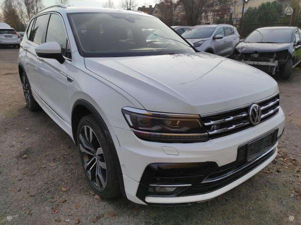 Balts Volkswagen Tiguan 2021 Panevēža, ar dzinēja tilpumu 1.97 L un nobraukumu 445 tūkst. km par 12000 €, foto 5 vietnē AUTOMOTO.COM.LV