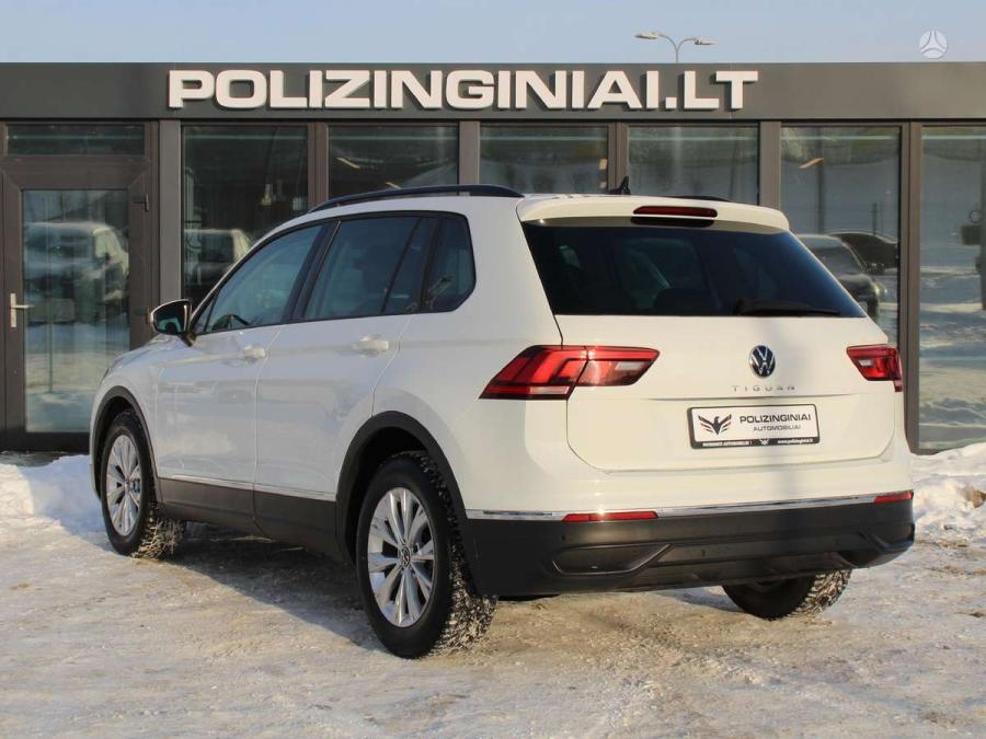 Balts Volkswagen Tiguan 2021 Viļņa, ar dzinēja tilpumu 1.50 L un nobraukumu 75 tūkst. km par 22250 €, foto 5 vietnē AUTOMOTO.COM.LV