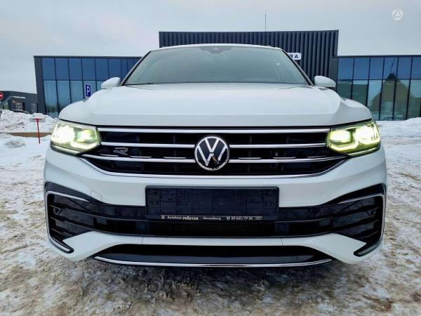 Balts Volkswagen Tiguan 2021 Šauļi, ar dzinēja tilpumu 1.97 L un nobraukumu 180 tūkst. km par 22900 €, foto 3 vietnē AUTOMOTO.COM.LV