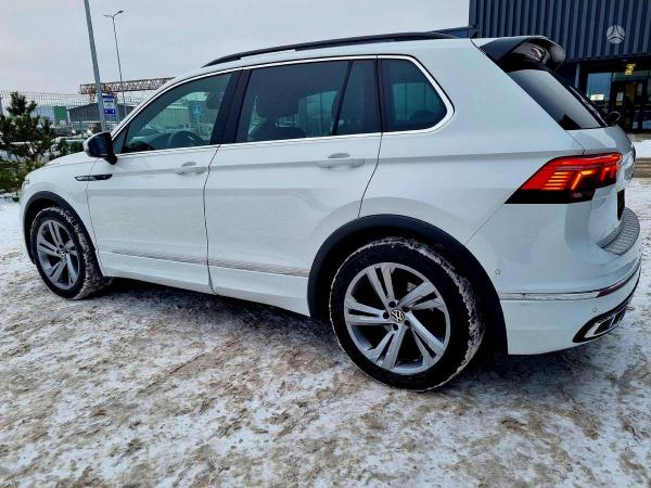 Balts Volkswagen Tiguan 2021 Šauļi, ar dzinēja tilpumu 1.97 L un nobraukumu 180 tūkst. km par 22900 €, foto 7 vietnē AUTOMOTO.COM.LV