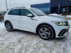 White Volkswagen Tiguan 2021 in Siauliai, with an engine capacity of 1.97 L and mileage of 180 thousand km for 22900 €, photo 13 on AUTOMOTO.COM.LV