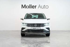 White Volkswagen Tiguan 2021 in Vilnius, with an engine capacity of 1.50 L and mileage of 92 thousand km for 24500 €, photo 5 on AUTOMOTO.COM.LV