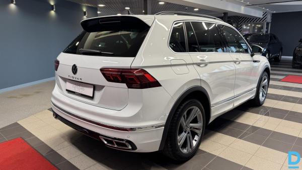 White Volkswagen Tiguan 2021 in Marupe, with an engine capacity of 1.50 L and mileage of 72 thousand km for 24990 €, photo 3 on AUTOMOTO.COM.LV