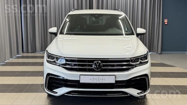 Balts Volkswagen Tiguan 2021 Rīga, ar dzinēja tilpumu 1.50 L un nobraukumu 72 tūkst. km par 24990 €, foto 2 vietnē AUTOMOTO.COM.LV