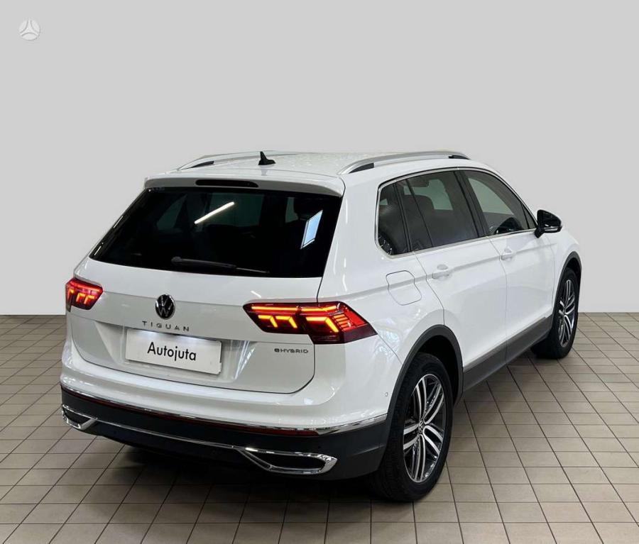 Balts Volkswagen Tiguan 2021 Kauņa, ar dzinēja tilpumu 1.40 L un nobraukumu 99 tūkst. km par 23800 €, foto 5 vietnē AUTOMOTO.COM.LV