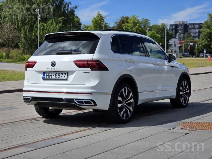 Balts Volkswagen Tiguan 2021 Rīga, ar dzinēja tilpumu 2.00 L un nobraukumu 48 tūkst. km par 30500 €, foto 5 vietnē AUTOMOTO.COM.LV
