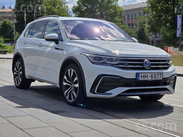 Balts Volkswagen Tiguan 2021 Rīga, ar dzinēja tilpumu 2.00 L un nobraukumu 48 tūkst. km par 30500 €, foto 5 vietnē AUTOMOTO.COM.LV