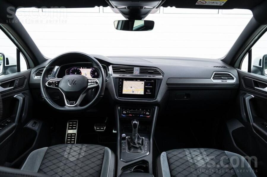 Balts Volkswagen Tiguan 2021 Rīga, ar dzinēja tilpumu 1.50 L un nobraukumu 73 tūkst. km par 24950 €, foto 10 vietnē AUTOMOTO.COM.LV