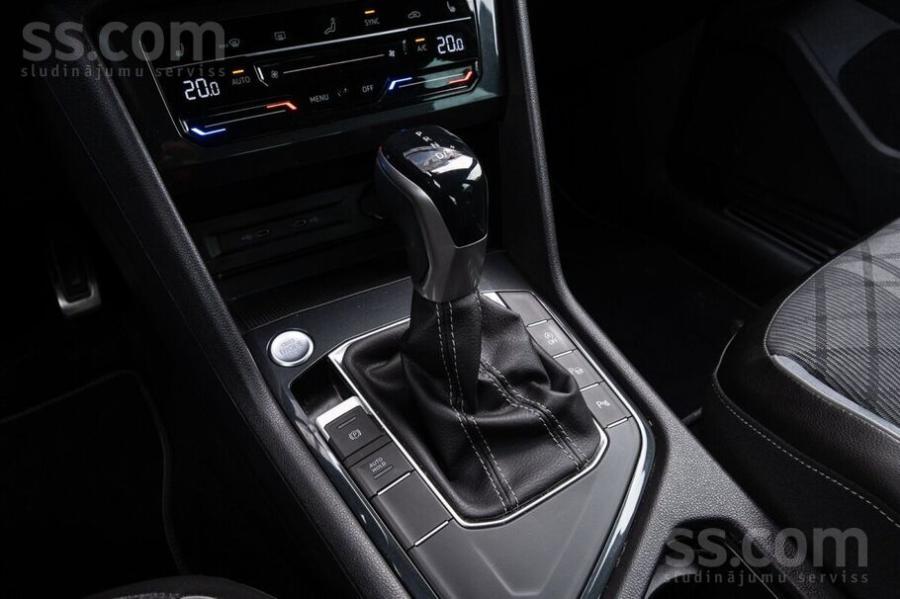 Balts Volkswagen Tiguan 2021 Rīga, ar dzinēja tilpumu 1.50 L un nobraukumu 73 tūkst. km par 24950 €, foto 17 vietnē AUTOMOTO.COM.LV