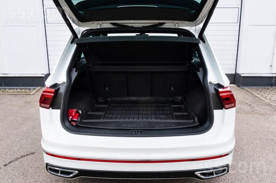 Balts Volkswagen Tiguan 2021 Rīga, ar dzinēja tilpumu 1.50 L un nobraukumu 73 tūkst. km par 24950 €, foto 18 vietnē AUTOMOTO.COM.LV