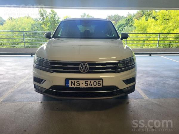 Balts Volkswagen Tiguan 2021 Rīga, ar dzinēja tilpumu 2.00 L un nobraukumu 139 tūkst. km par 23900 €, foto 1 vietnē AUTOMOTO.COM.LV