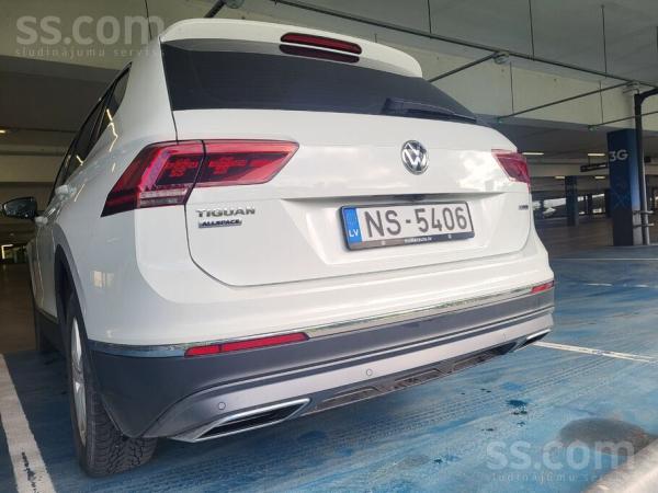 Balts Volkswagen Tiguan 2021 Rīga, ar dzinēja tilpumu 2.00 L un nobraukumu 139 tūkst. km par 23900 €, foto 5 vietnē AUTOMOTO.COM.LV