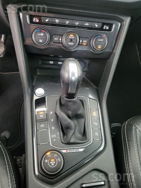 Balts Volkswagen Tiguan 2021 Rīga, ar dzinēja tilpumu 2.00 L un nobraukumu 139 tūkst. km par 23900 €, foto 10 vietnē AUTOMOTO.COM.LV