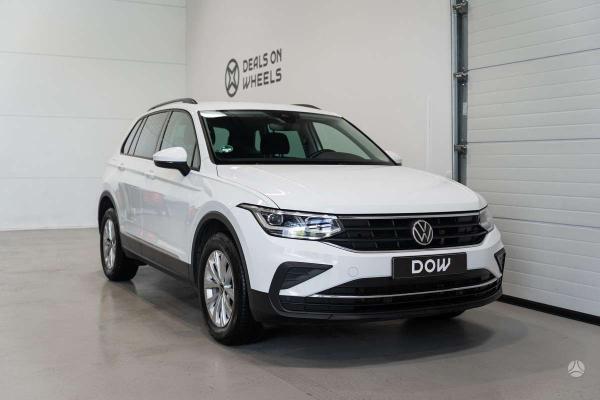 White Volkswagen Tiguan 2021 in Vilnius, with an engine capacity of 1.40 L and mileage of 60 thousand km for 23500 €, photo 1 on AUTOMOTO.COM.LV