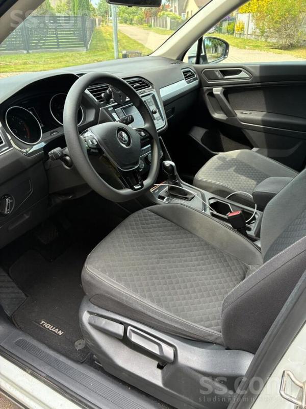 Balts Volkswagen Tiguan 2021 Rīga, ar dzinēja tilpumu 2.00 L un nobraukumu 97 tūkst. km par 18500 €, foto 8 vietnē AUTOMOTO.COM.LV