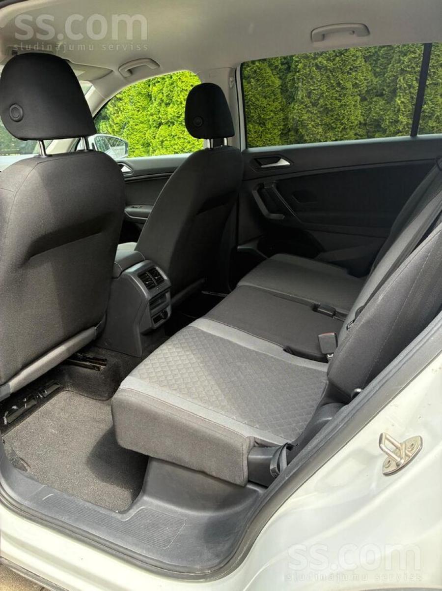 Balts Volkswagen Tiguan 2021 Rīga, ar dzinēja tilpumu 2.00 L un nobraukumu 97 tūkst. km par 18500 €, foto 13 vietnē AUTOMOTO.COM.LV