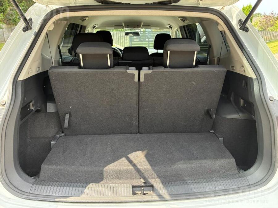 Balts Volkswagen Tiguan 2021 Rīga, ar dzinēja tilpumu 2.00 L un nobraukumu 97 tūkst. km par 18500 €, foto 16 vietnē AUTOMOTO.COM.LV