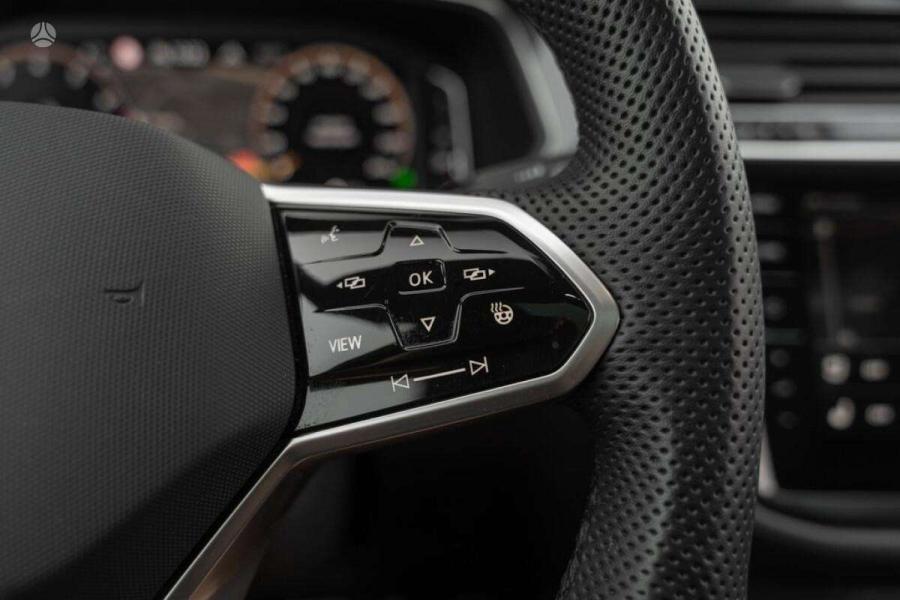 Balts Volkswagen Tiguan 2021 Viļņa, ar dzinēja tilpumu 2.00 L un nobraukumu 68 tūkst. km par 31100 €, foto 12 vietnē AUTOMOTO.COM.LV