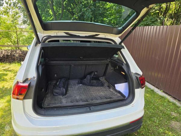 Balts Volkswagen Tiguan 2021 Viļņa, ar dzinēja tilpumu 1.40 L un nobraukumu 98 tūkst. km par 18700 €, foto 9 vietnē AUTOMOTO.COM.LV