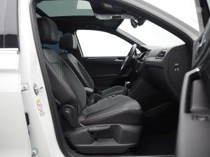 Balts Volkswagen Tiguan 2021 Viļņa, ar dzinēja tilpumu 1.98 L un nobraukumu 39 tūkst. km par 30500 €, foto 12 vietnē AUTOMOTO.COM.LV