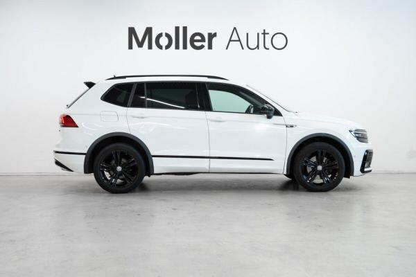 Balts Volkswagen Tiguan 2021 Viļņa, ar dzinēja tilpumu 2.00 L un nobraukumu 196 tūkst. km par 20900 €, foto 4 vietnē AUTOMOTO.COM.LV