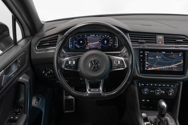 Balts Volkswagen Tiguan 2021 Viļņa, ar dzinēja tilpumu 2.00 L un nobraukumu 196 tūkst. km par 20900 €, foto 9 vietnē AUTOMOTO.COM.LV