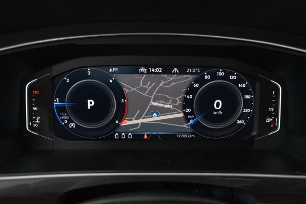 Balts Volkswagen Tiguan 2021 Viļņa, ar dzinēja tilpumu 2.00 L un nobraukumu 196 tūkst. km par 20900 €, foto 10 vietnē AUTOMOTO.COM.LV