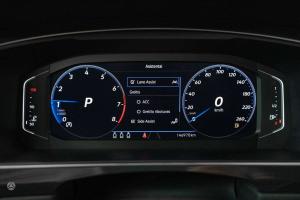 White Volkswagen Tiguan 2021 in Vilnius, with an engine capacity of 1.50 L and mileage of 147 thousand km for 23800 €, photo 12 on AUTOMOTO.COM.LV