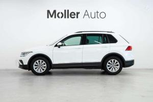White Volkswagen Tiguan 2021 in Vilnius, with an engine capacity of 1.50 L and mileage of 99 thousand km for 20900 €, photo 3 on AUTOMOTO.COM.LV