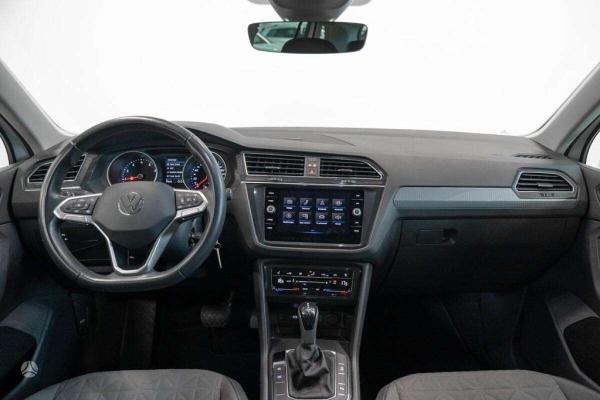 Balts Volkswagen Tiguan 2021 Viļņa, ar dzinēja tilpumu 1.50 L un nobraukumu 99 tūkst. km par 20900 €, foto 9 vietnē AUTOMOTO.COM.LV