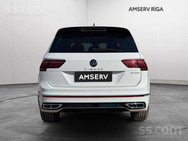 Balts Volkswagen Tiguan 2021 Rīga, ar dzinēja tilpumu 1.40 L un nobraukumu 123 tūkst. km par 23900 €, foto 5 vietnē AUTOMOTO.COM.LV