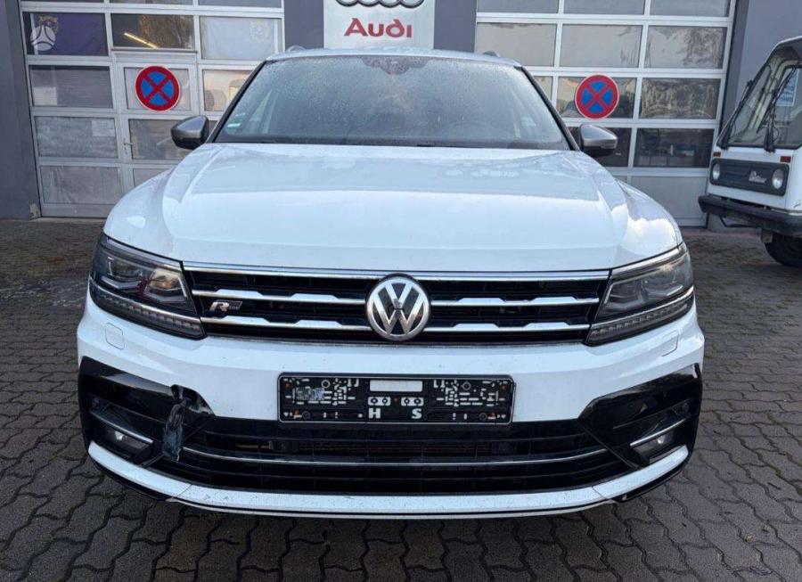 Balts Volkswagen Tiguan 2021 Vilkaviškis, ar dzinēja tilpumu 1.97 L un nobraukumu 232 tūkst. km par 16800 €, foto 1 vietnē AUTOMOTO.COM.LV