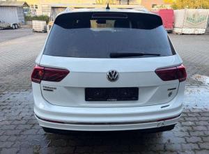 Balts Volkswagen Tiguan 2021 Vilkaviškis, ar dzinēja tilpumu 1.97 L un nobraukumu 232 tūkst. km par 16800 €, foto 6 vietnē AUTOMOTO.COM.LV