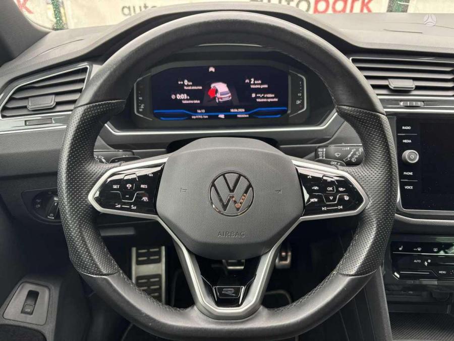 White Volkswagen Tiguan 2021 in Klaipeda, with an engine capacity of 1.50 L and mileage of 98 thousand km for 20970 €, photo 10 on AUTOMOTO.COM.LV