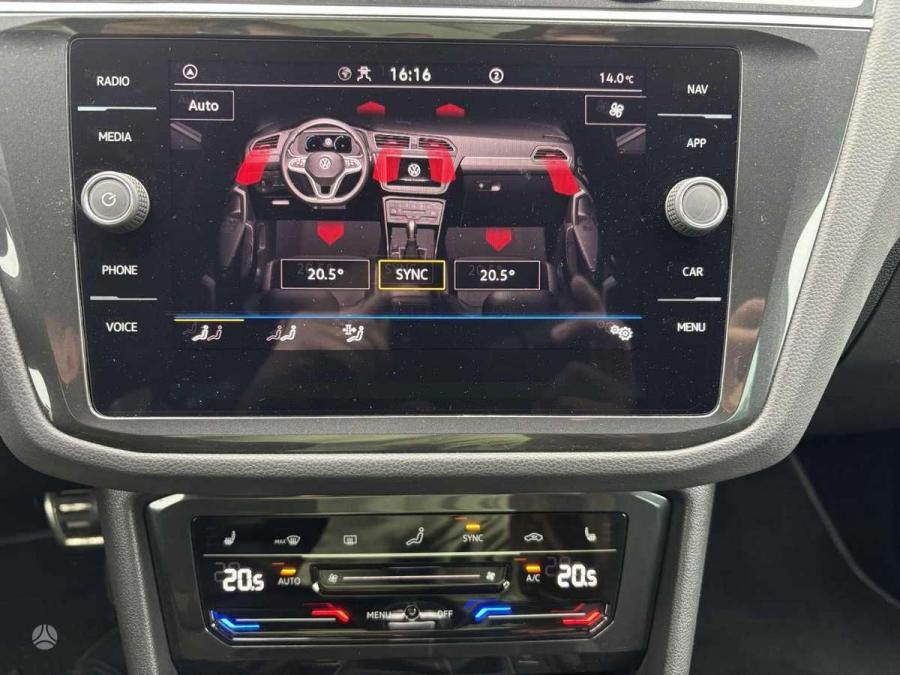 White Volkswagen Tiguan 2021 in Klaipeda, with an engine capacity of 1.50 L and mileage of 98 thousand km for 20970 €, photo 13 on AUTOMOTO.COM.LV
