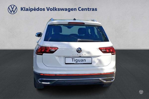 White Volkswagen Tiguan 2021 in Klaipeda, with an engine capacity of 1.50 L and mileage of 79 thousand km for 25450 €, photo 6 on AUTOMOTO.COM.LV