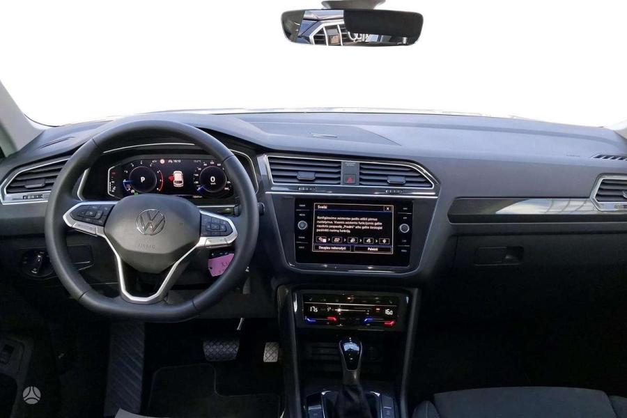 White Volkswagen Tiguan 2021 in Klaipeda, with an engine capacity of 1.50 L and mileage of 79 thousand km for 25450 €, photo 11 on AUTOMOTO.COM.LV