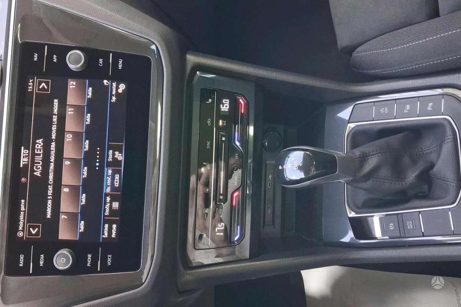 White Volkswagen Tiguan 2021 in Klaipeda, with an engine capacity of 1.50 L and mileage of 79 thousand km for 25450 €, photo 14 on AUTOMOTO.COM.LV