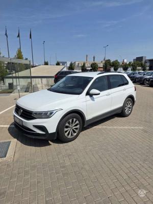 Balts Volkswagen Tiguan 2021 Kauņa, ar dzinēja tilpumu 1.50 L un nobraukumu 259 tūkst. km par 15500 €, foto  vietnē AUTOMOTO.COM.LV