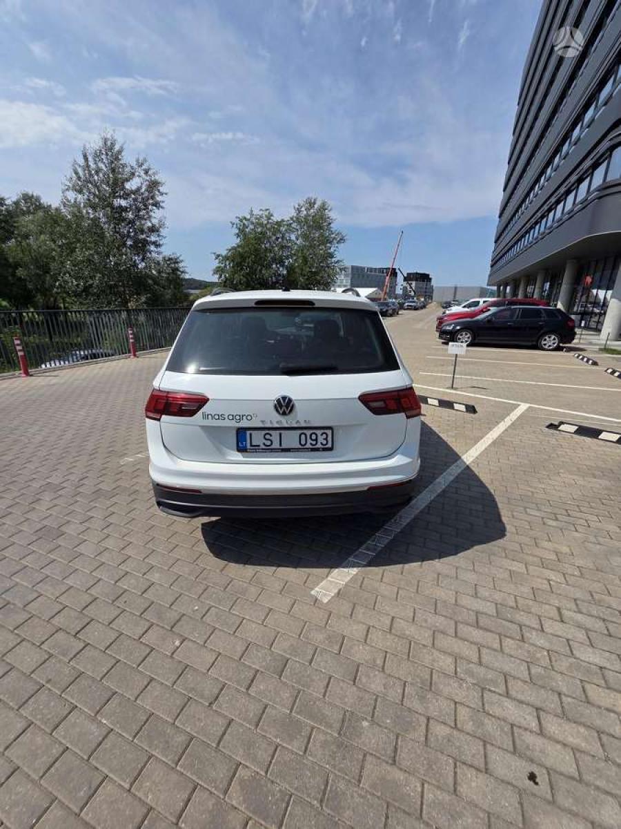 Balts Volkswagen Tiguan 2021 Kauņa, ar dzinēja tilpumu 1.50 L un nobraukumu 259 tūkst. km par 15500 €, foto 5 vietnē AUTOMOTO.COM.LV