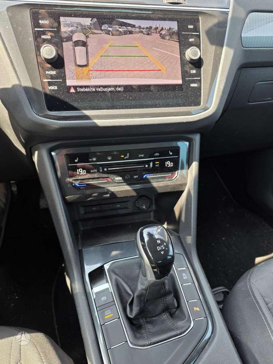 Balts Volkswagen Tiguan 2021 Kauņa, ar dzinēja tilpumu 1.50 L un nobraukumu 259 tūkst. km par 15500 €, foto 8 vietnē AUTOMOTO.COM.LV