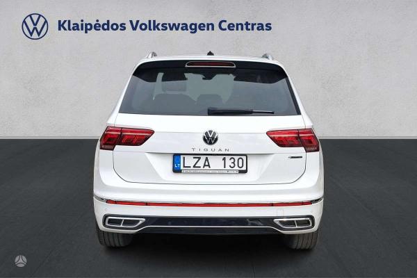 Volkswagen Tiguan 2021 Klaipėda vietnē Balts Volkswagen Tiguan 2021 Klaipėda, ar dzinēja tilpumu 1.98 L un nobraukumu 77 tūkst. km par 27000 €, foto 6 vietnē AUTOMOTO.COM.LV